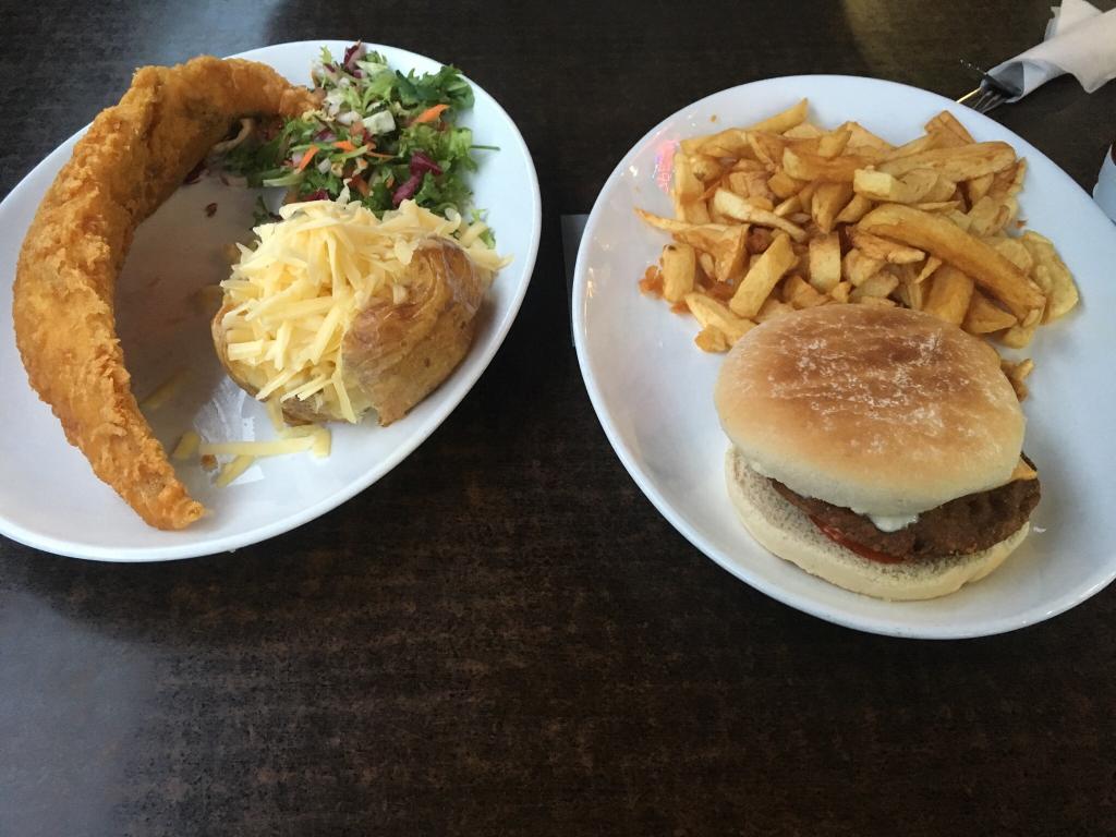 Menu | Golden Chippy